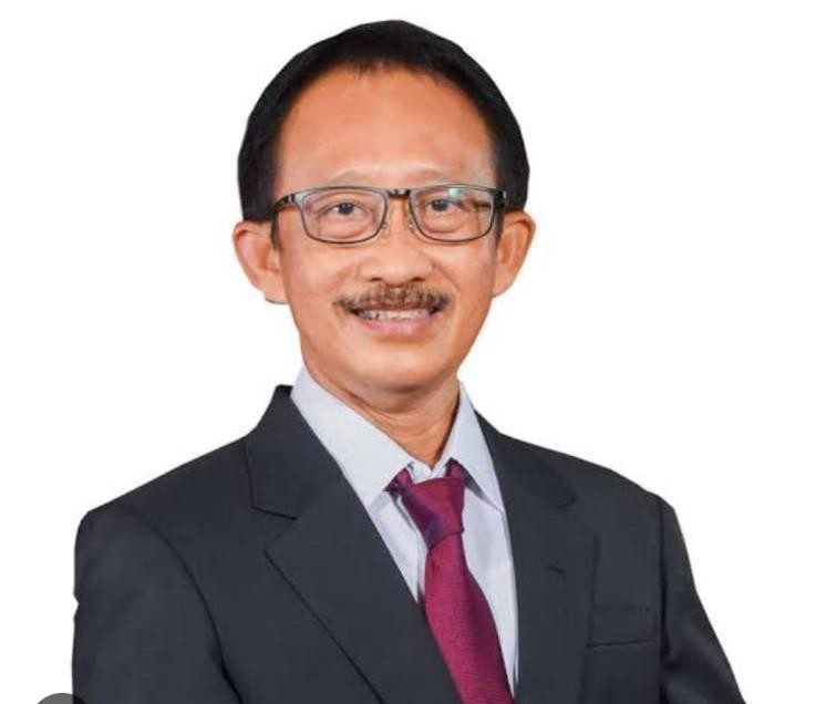 Direktur Distribusi PLN Adi Priyanto, Dedikasi untuk Energi...